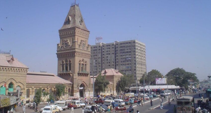 Is Karachi Safe for Women 2024-25 | Apricot Tours