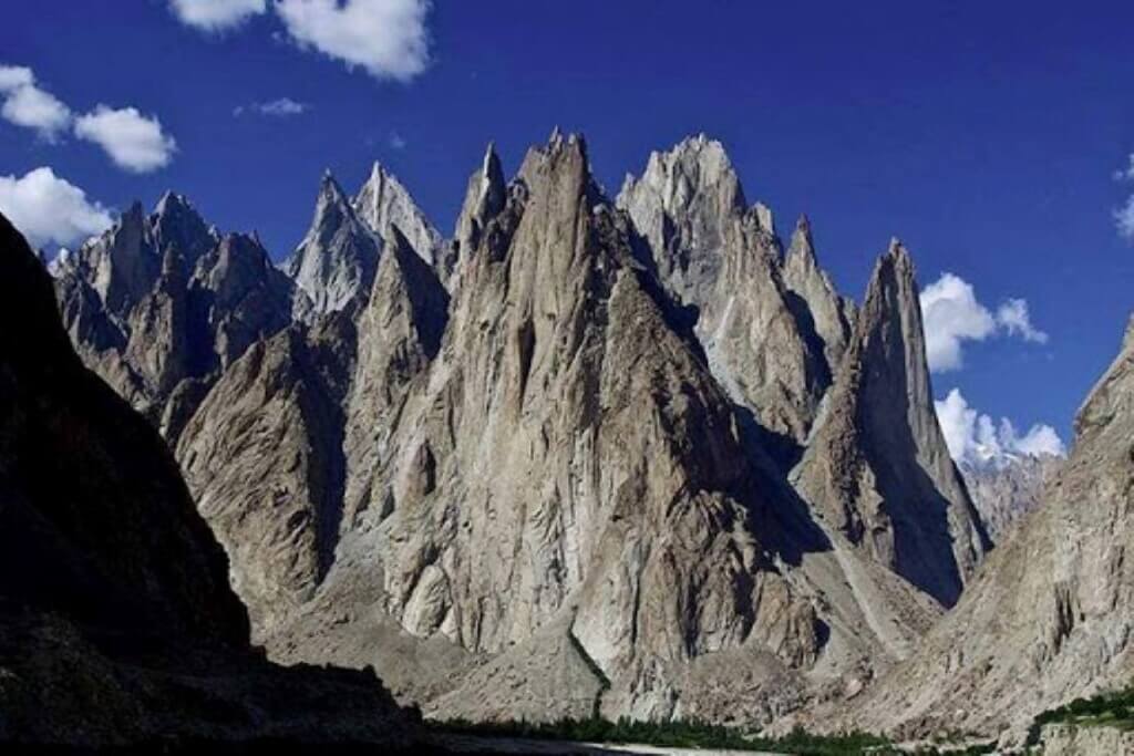 Kondus Valley Peaks - 2024-25 | Apricot Tours